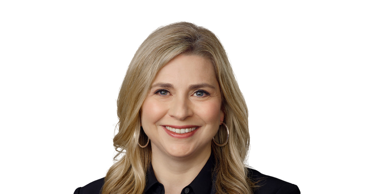 Apple Leadership - Kristin Huguet Quayle - Apple (NG)