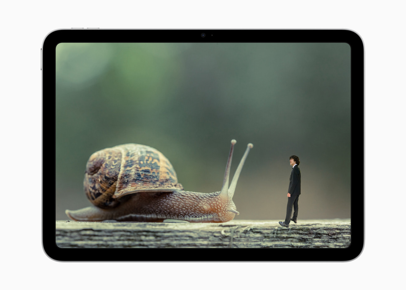 Apple launches new resources for teachers, expands education grant ...