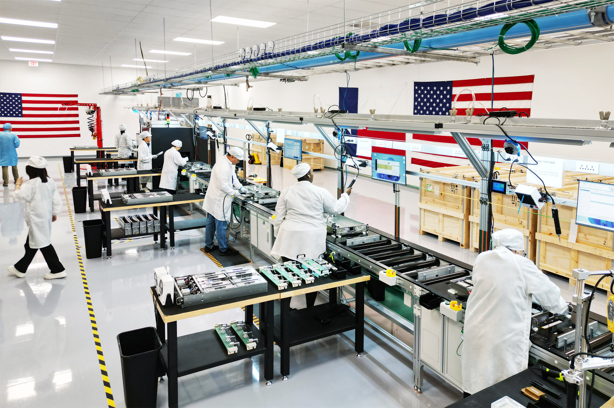 Apple increases U.S. commitment to $600 billion, announces ambitious ...