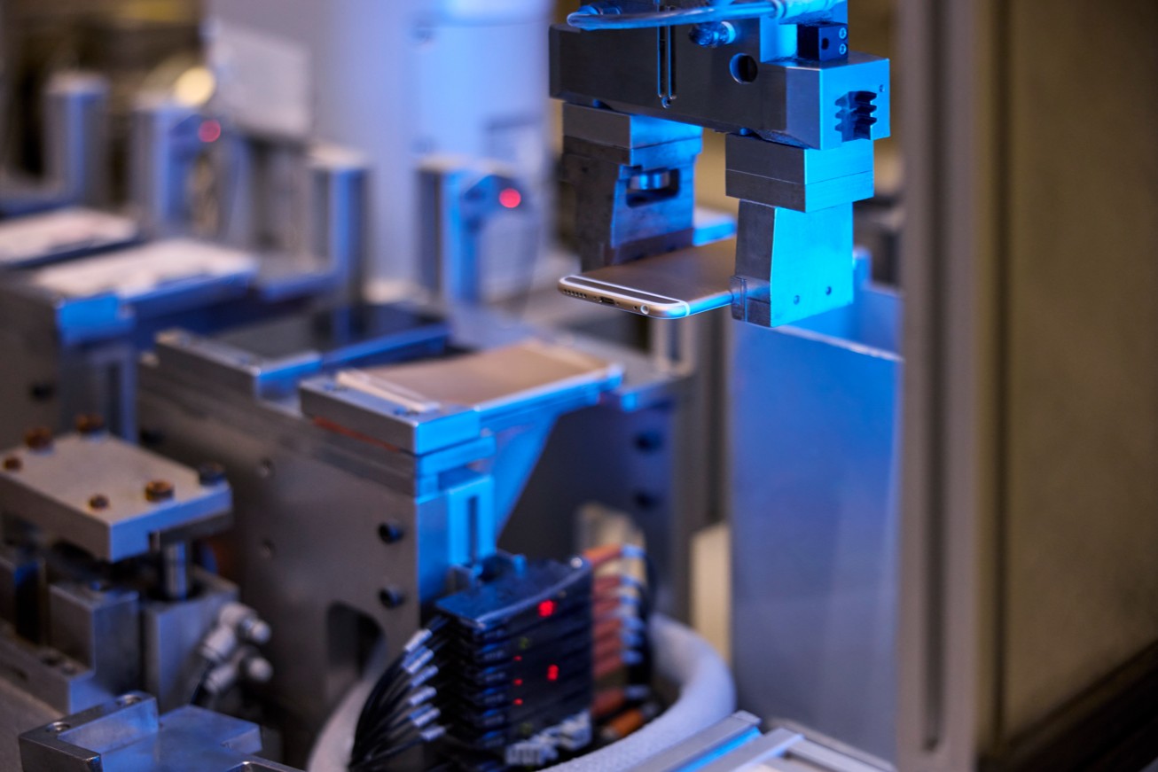 Apple accelerates progress with highest-ever recycled material in its ...