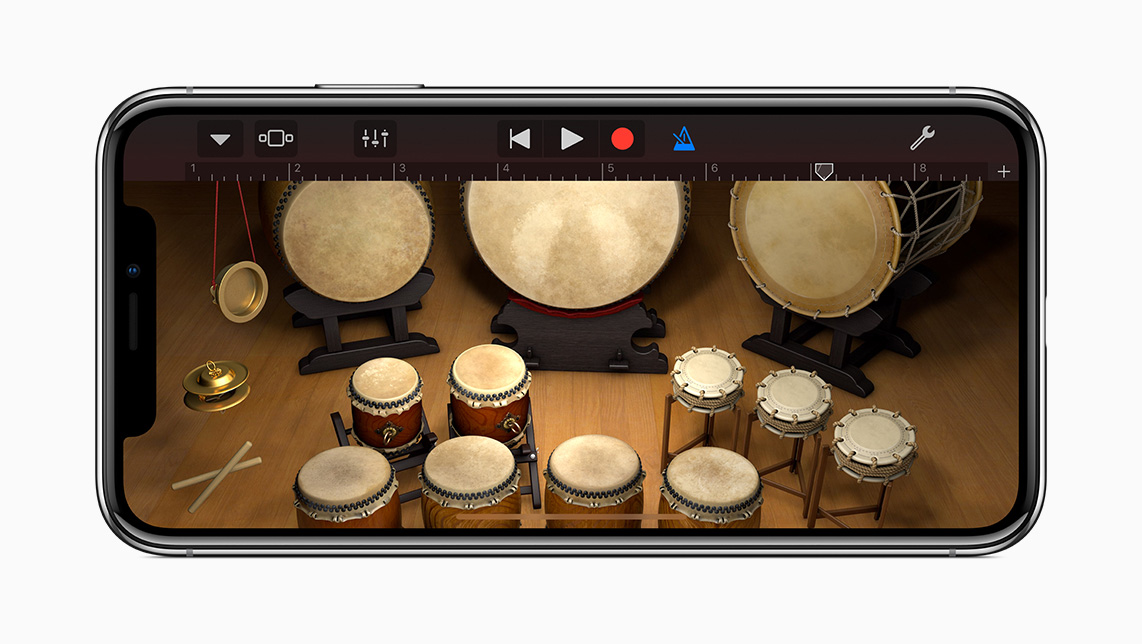 GarageBand brings new Sound Library and classic Beat Sequencer - Apple
