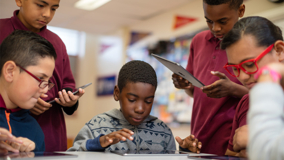 Apple’s ConnectED efforts reach more than 32,000 students - Apple
